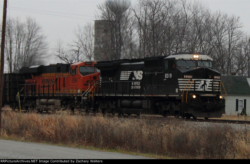NS 8319 BNSF 6894
